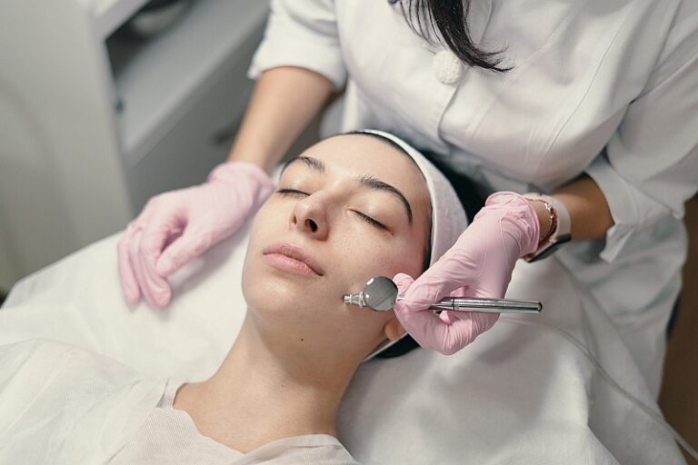 Oxybrazja twarzy + infuzja tlenowa z maską - FIZJODIET MEDICAL SPA